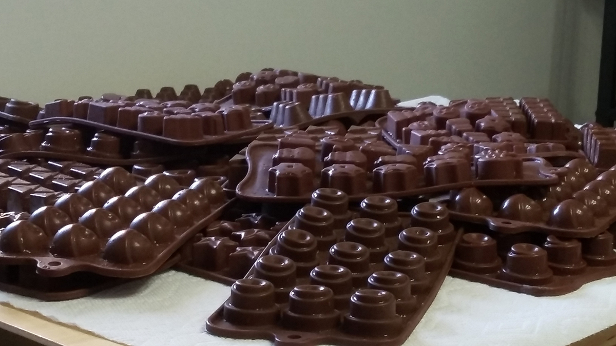 Silicone candy mould review | SpatulaGoddess.com